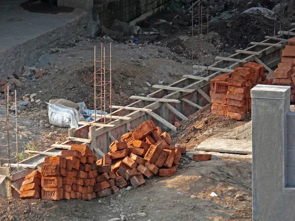 Konstruksi teras fotos de stock, imágenes de Konstruksi teras sin ...