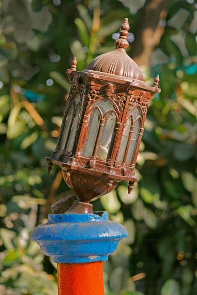 Old type lamp post Pictures, Old type lamp post Stock Photos & Images ...