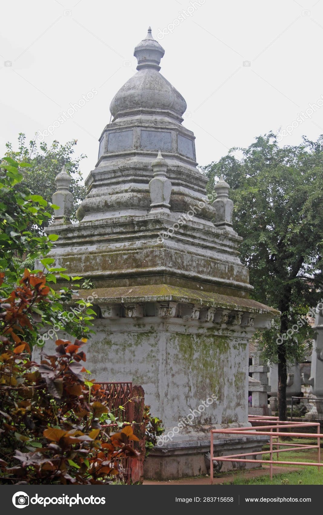 Vyadeshwar Temple, Guhagar, Maharashtra,India. — Stock Photo © yogesh ...
