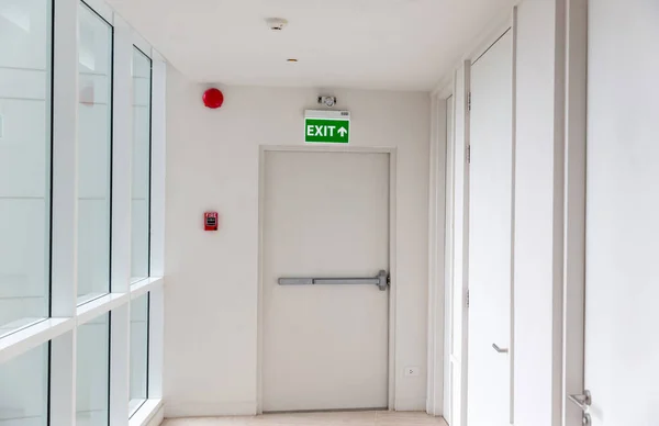 Emergency exit room Stock Photos, Royalty Free Emergency exit room ...