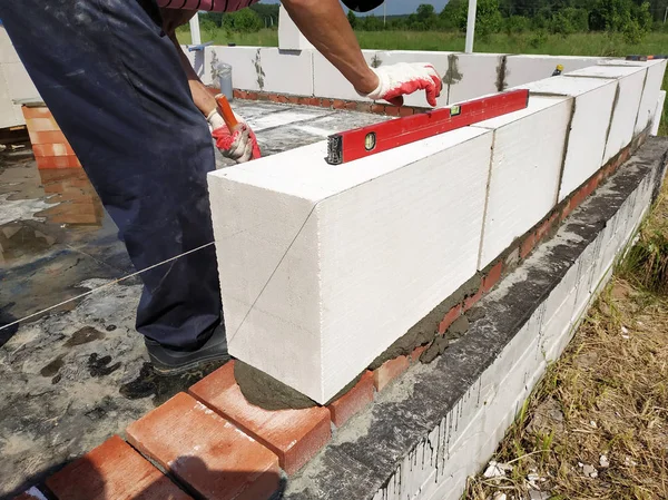 Parapet spray images libres de droit, photos de Parapet spray ...