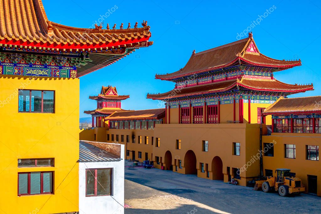 Aspecto arquitectónico del templo de Lingbao en la ciudad de Hunchun de ...