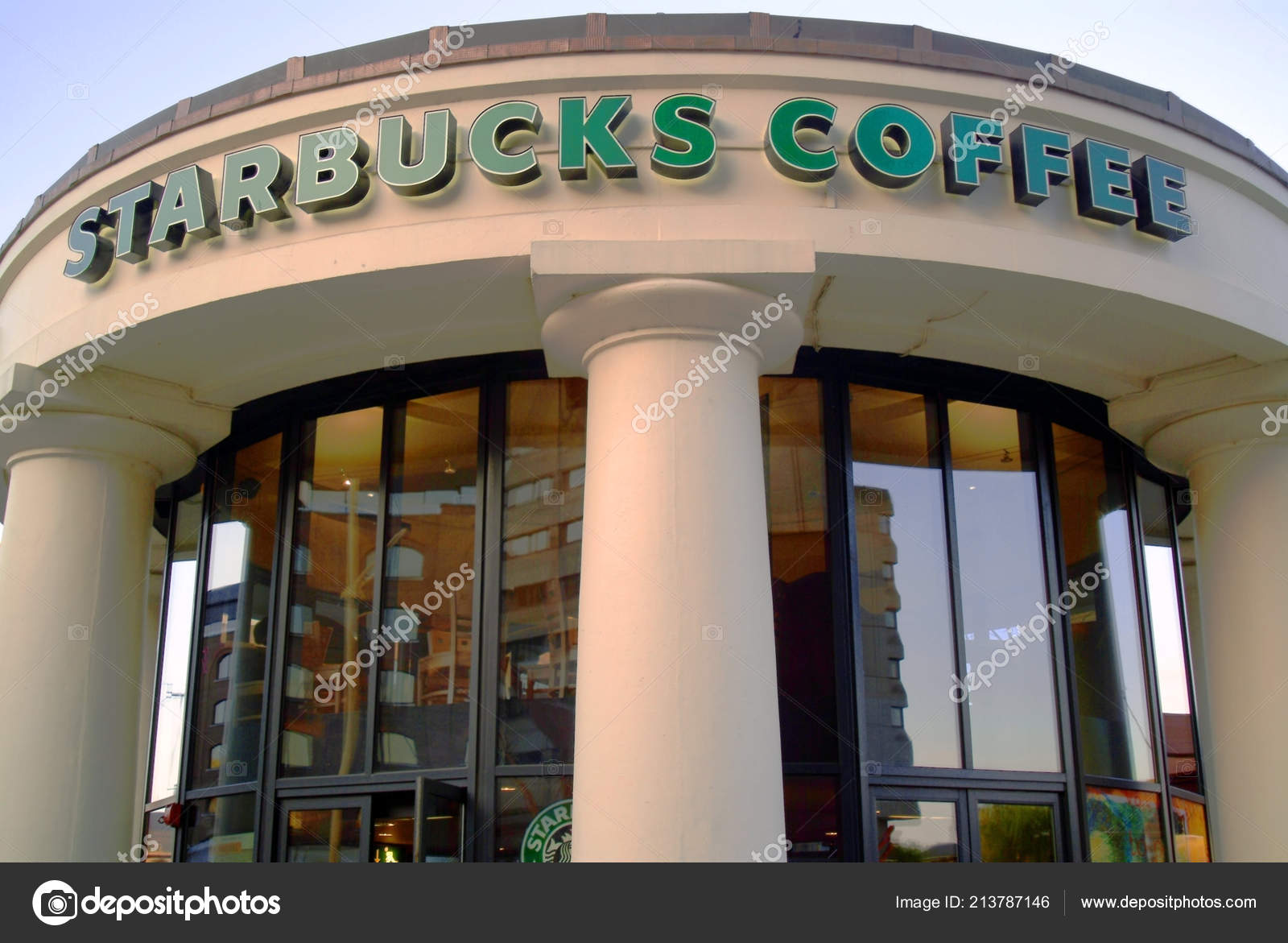View Starbucks Coffee Building White Columns – Stock Editorial Photo ...