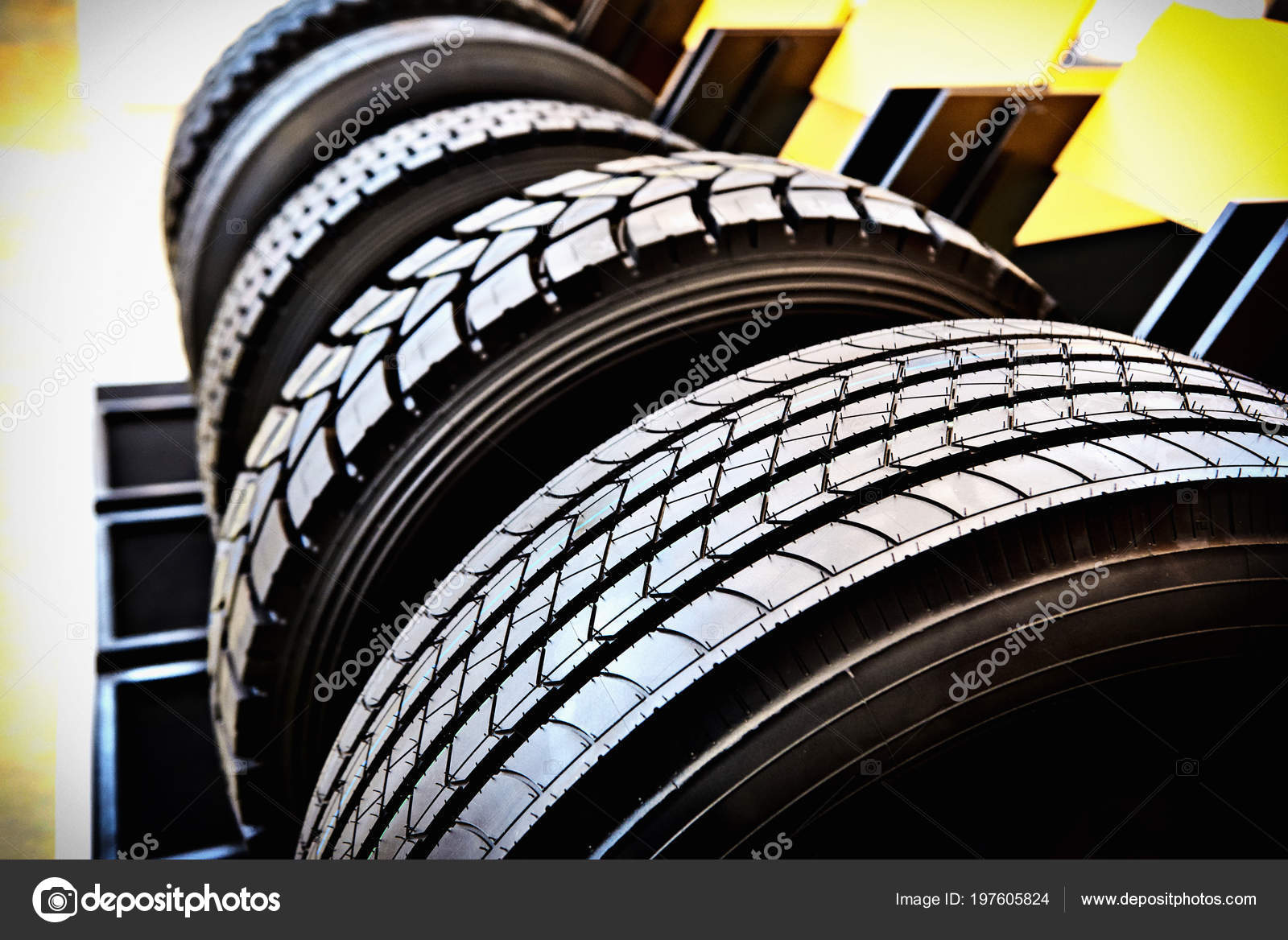 Tread Pattern Wheelbarrow Tire Truck Store Stock Photo by ©ryzhov 197605824
