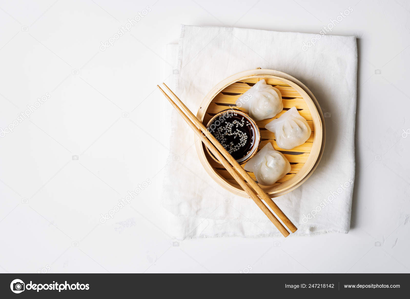 Traditional Chinese Steamed Dumplings Dim Sums Bamboo Steamer Sauces ...