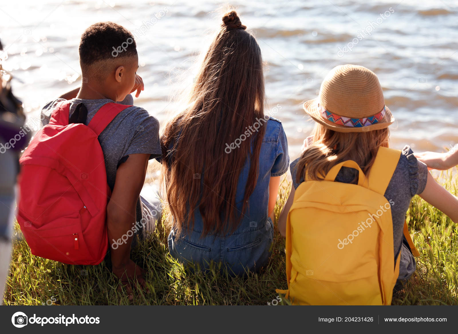 Group Children Backpacks Coast Summer Camp — Stock Photo © NewAfrica ...