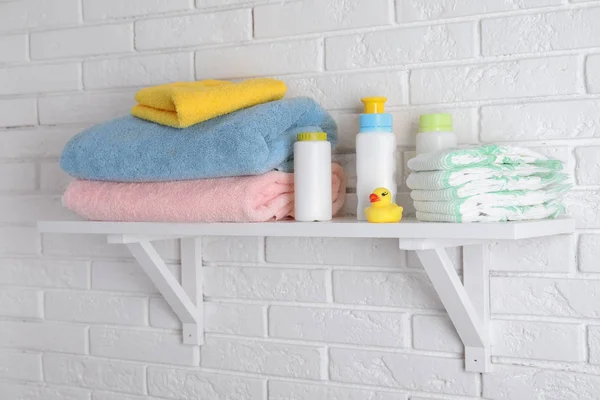 Nappy shelf Stock Photos, Royalty Free Nappy shelf Images | Depositphotos