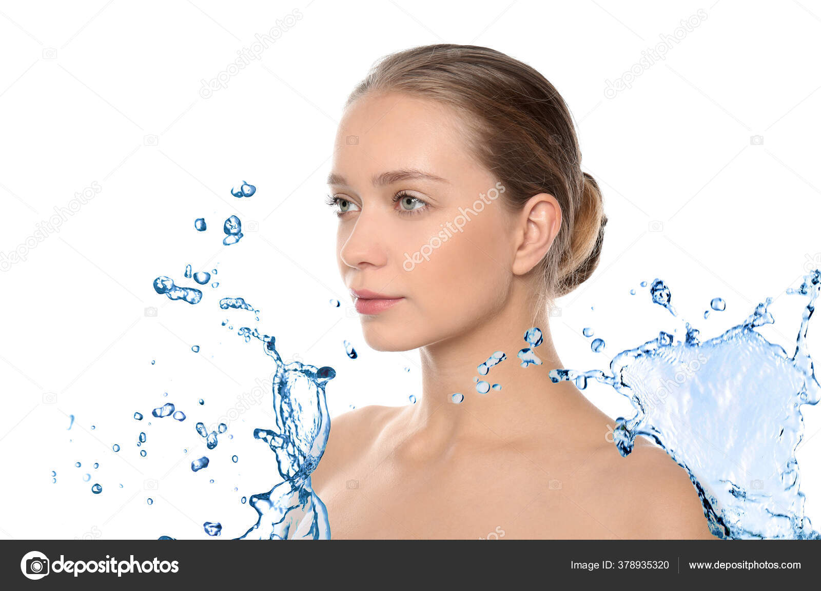 Hermosa Mujer Con Piel Perfecta Salpicadura Agua Clara Sobre Fondo — Foto de stock #378935320 ...