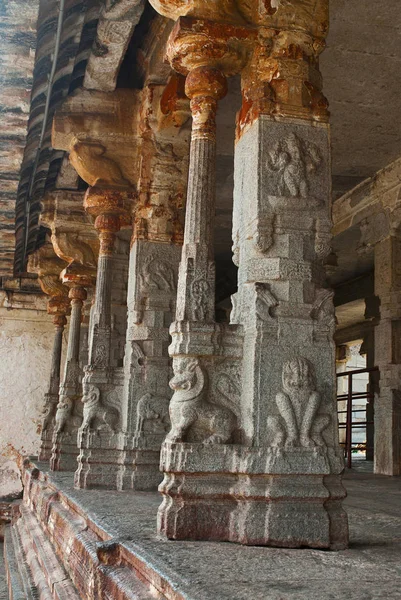 Carved Pillars Inner Courtyard Cloisters Pillared Verandah Achyuta Raya ...