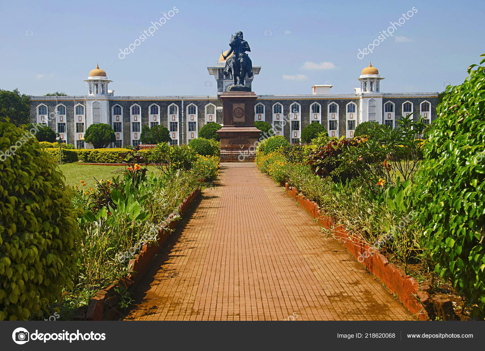 Front View Shivaji University Kolhapur Maharashtra India Stock Photo by ...