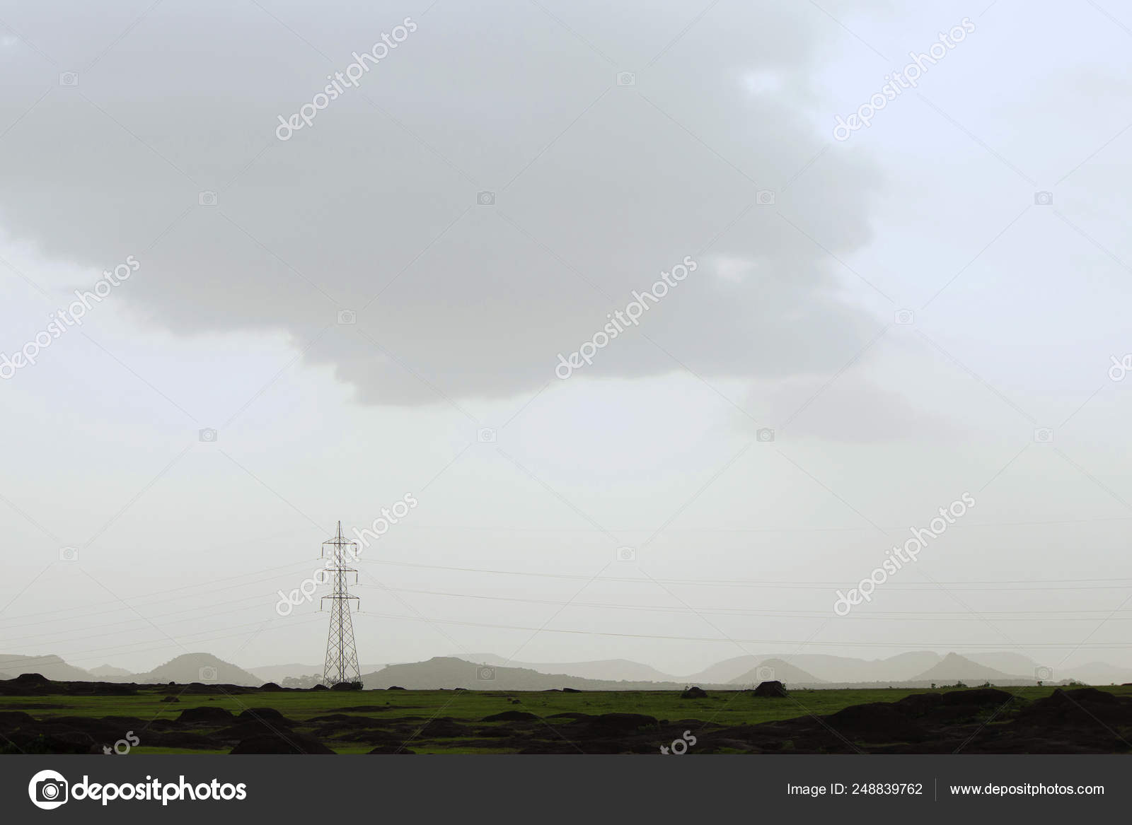 Power tower in cloudy weather, Maharashtra, India. — Stock Photo ...