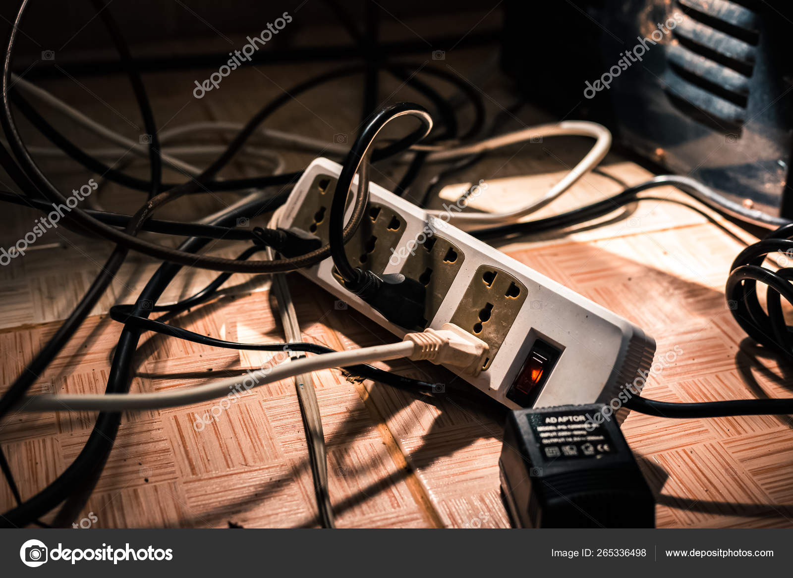 Extension Lead Eatension Cable Extension Cord Extending Plug Lots Plug ...