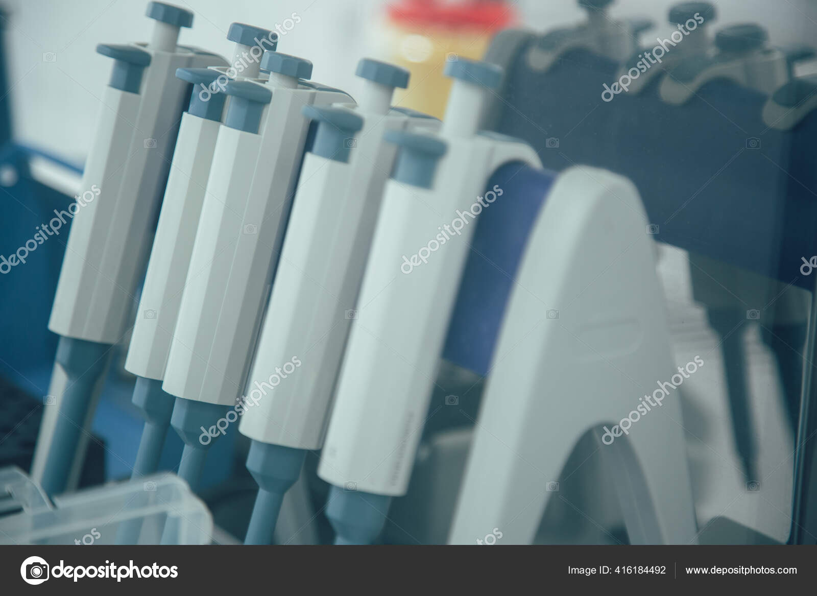 Close Row Automatic Pipette Dispensers Blue White Plastic Casing ...