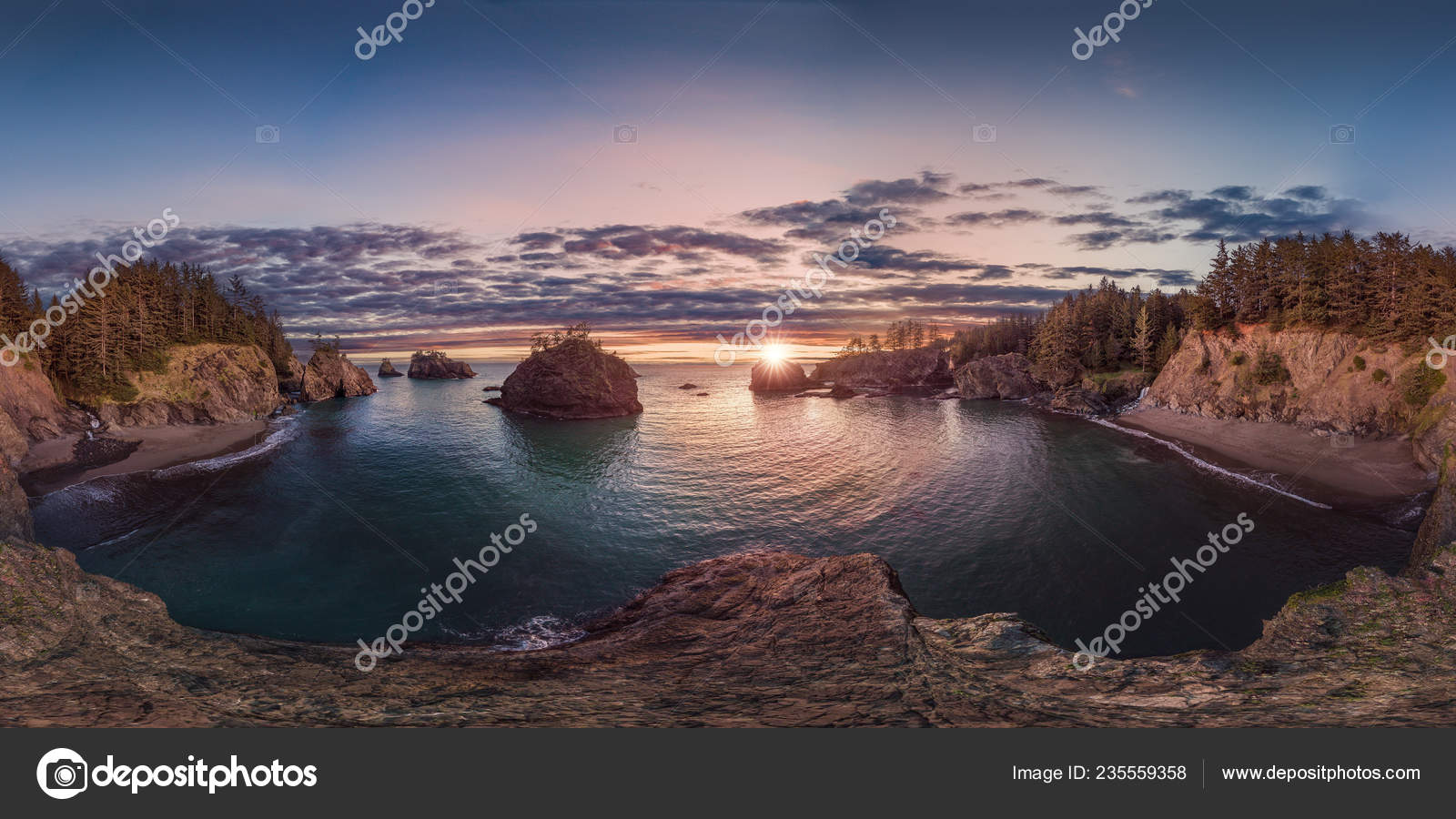 360 Degree Spherical View One Oregon Coast Sunset Stock Photo by ...