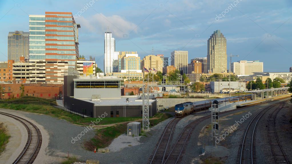 Raleigh, NC USA. Sep 2018. Vista del centro de Raleigh con el edificio ...