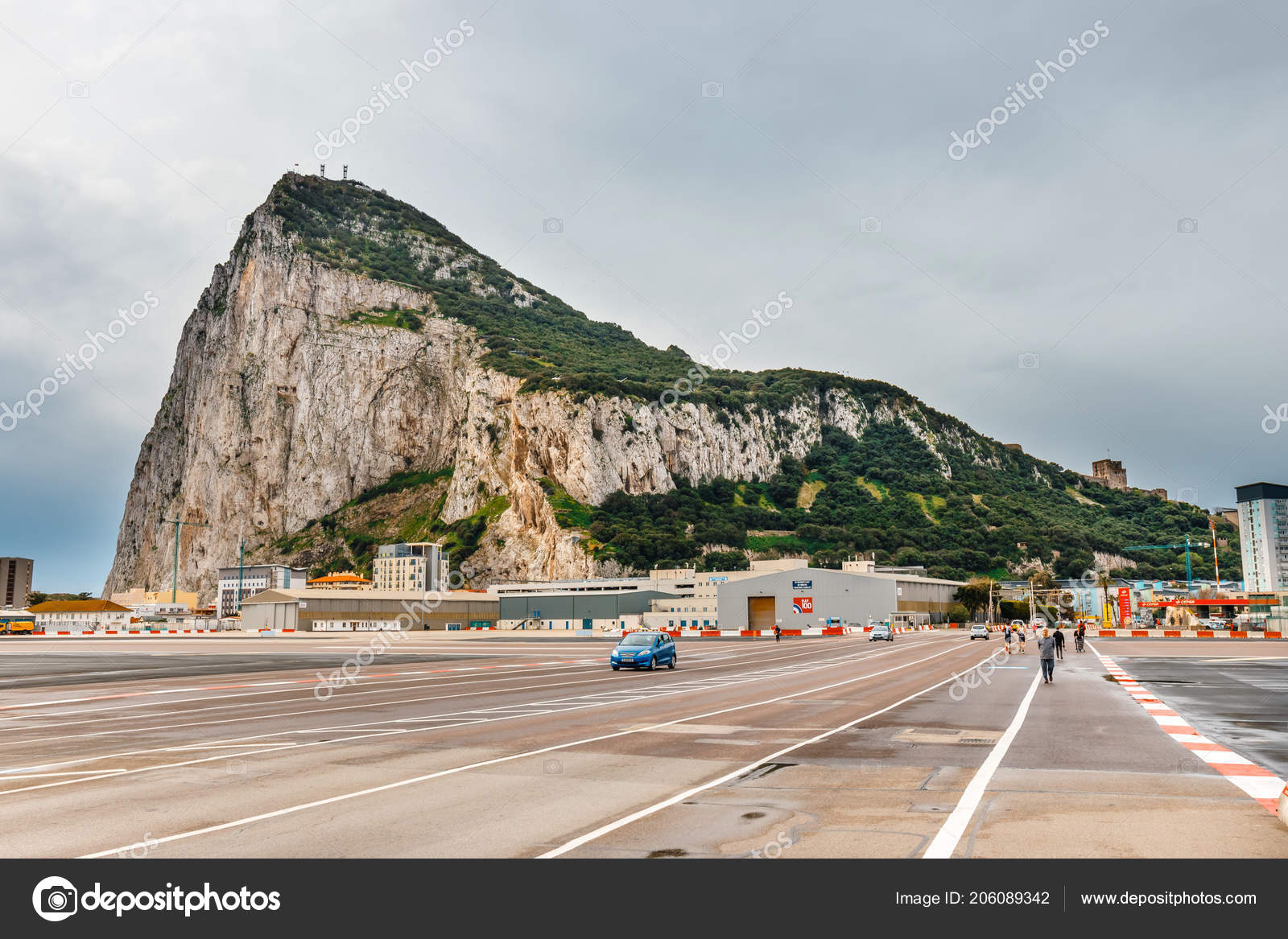Gibraltar Spain April 2018 Runway Airport Gibraltar Runway Crosses Road ...