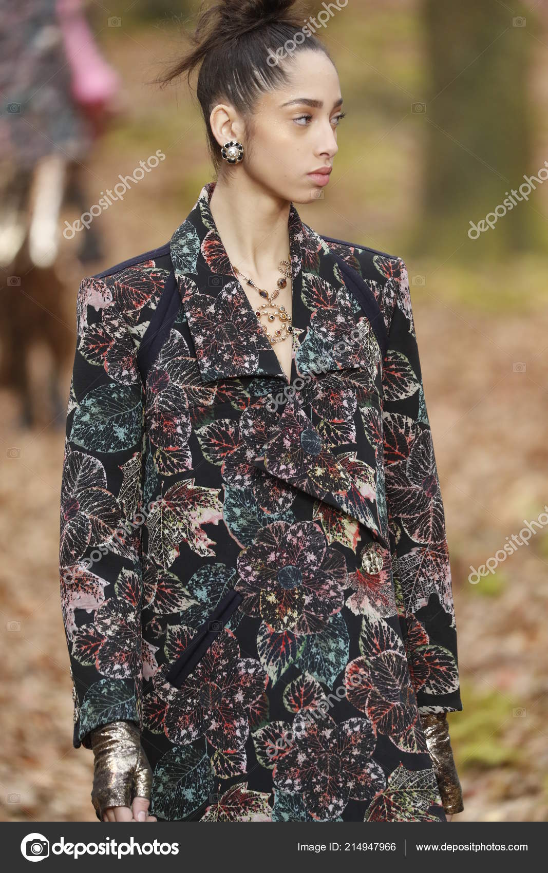 Paris France March Model Walks Runway Chanel Show Part Paris – Stock ...