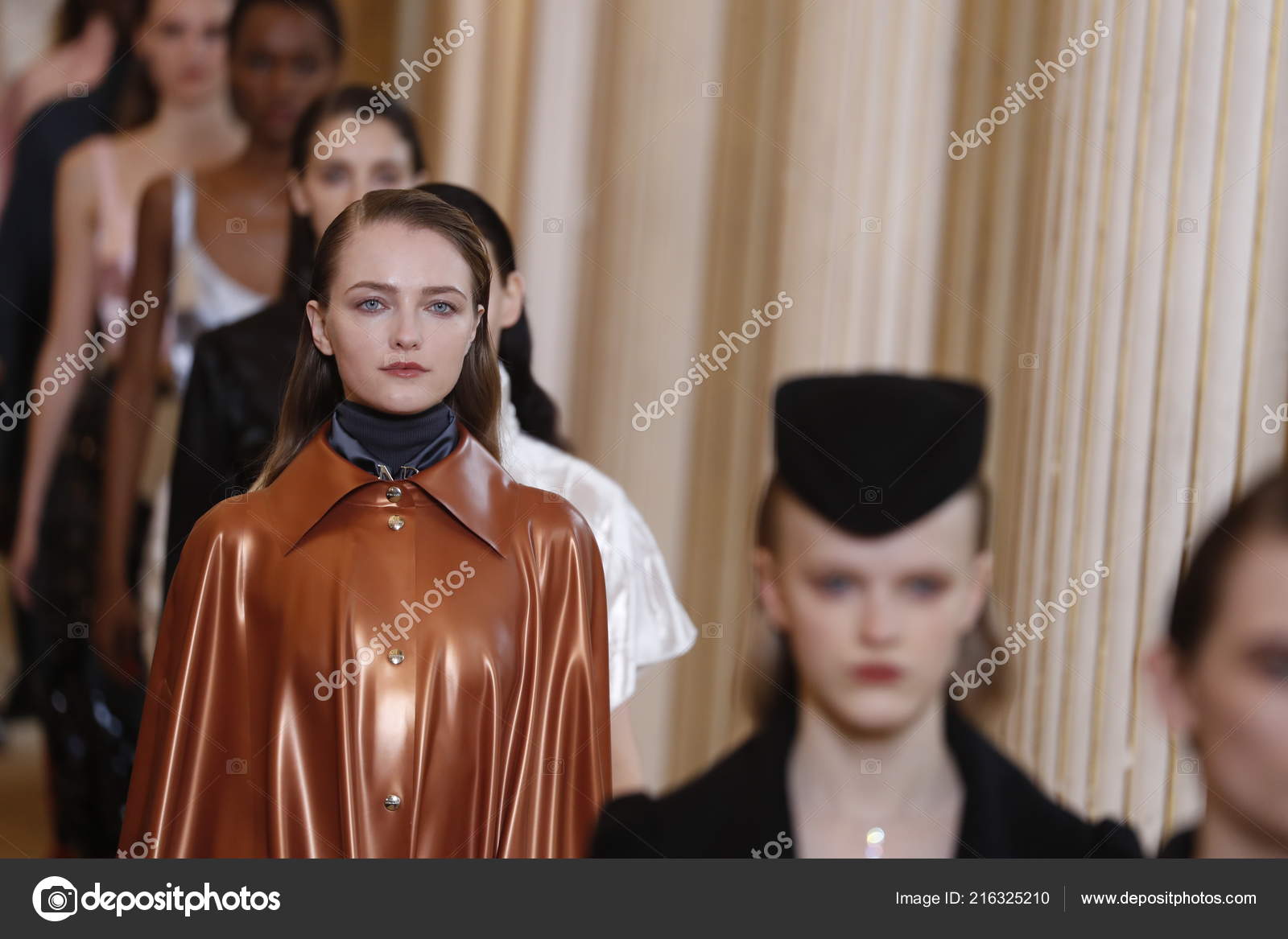 Paris France March Models Walk Runway Finale Nina Ricci Show — Stock ...