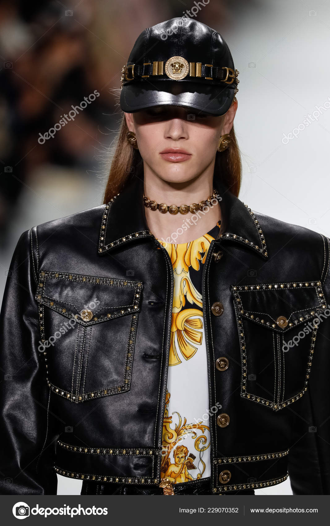 Milan Italy September Sarah Dahl Walks Runway Versace Show Milan ...