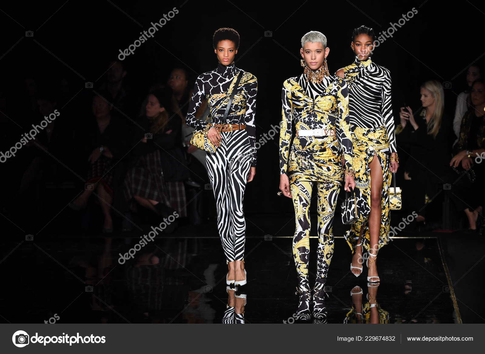 New York New York December Models Walk Runway Versace Pre — Stock ...