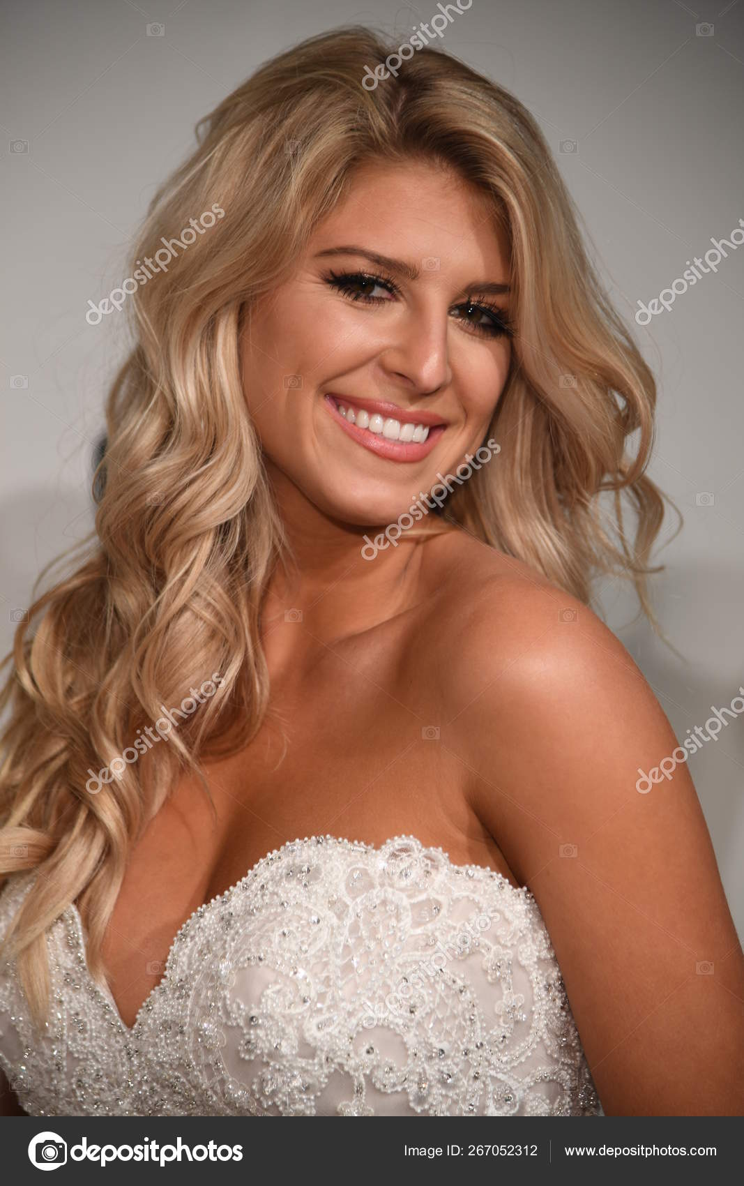 New York April Model Posing Allure Bridal Spring 2020 Fashion – Stock ...