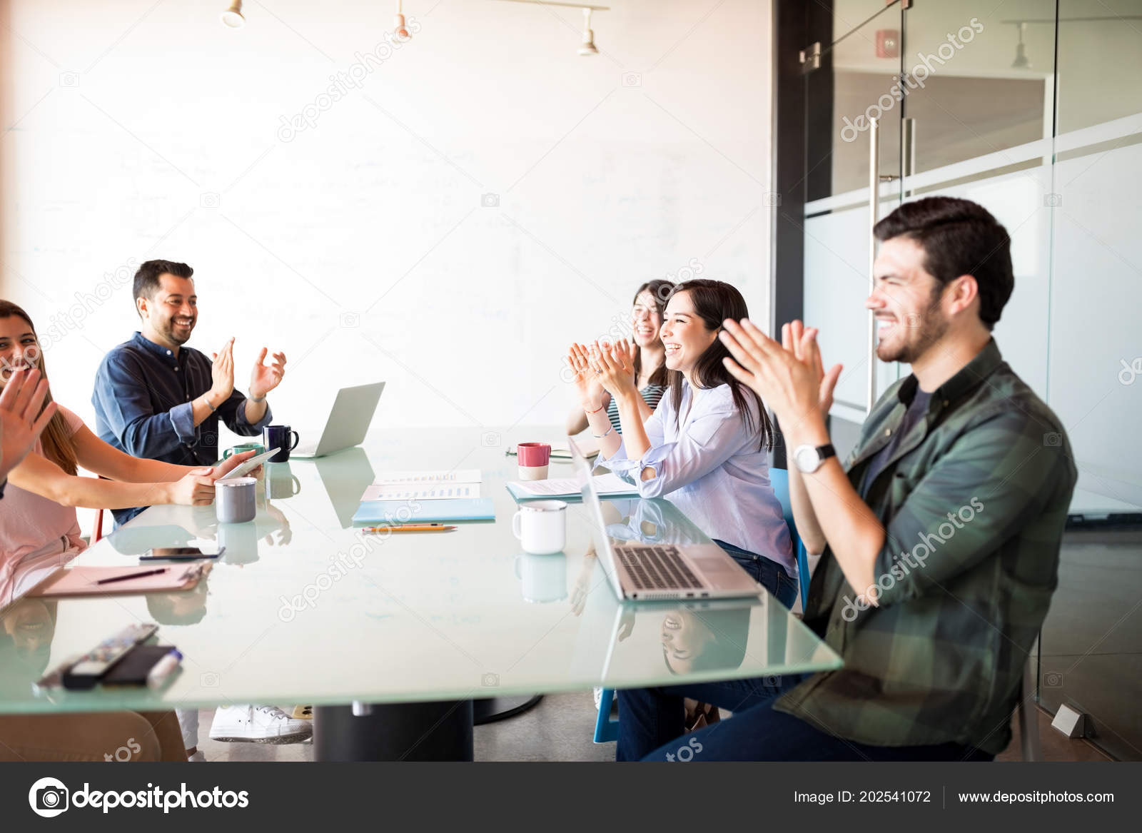 Group Businesspeople Sitting Table Clapping Hands Successful Meeting ...
