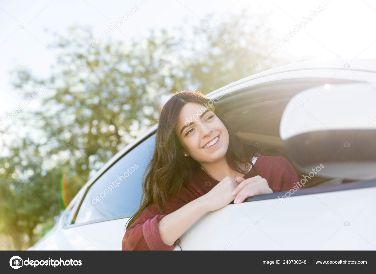 Beautiful Young Woman Smiling While Looking Out Car Window — Stock ...