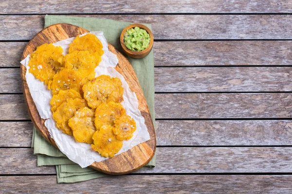 Imágenes de Tostones de platano libres de derechos | Depositphotos