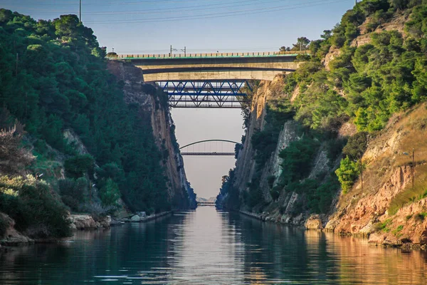 Fotos de El canal de corinto, Imagens de El canal de corinto sem ...