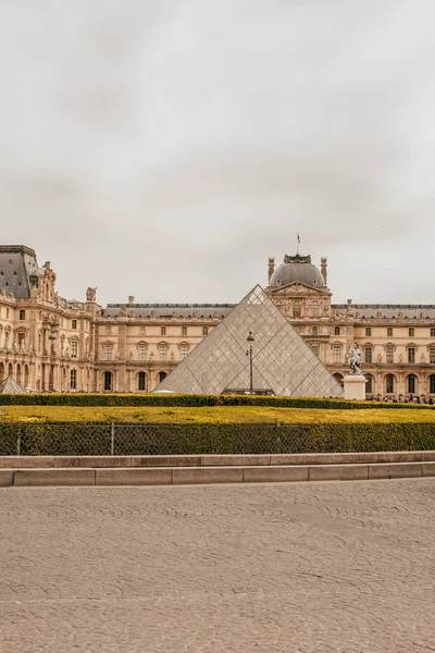 Estátuas do louvre Stock Photos, Royalty Free Estátuas do louvre Images ...