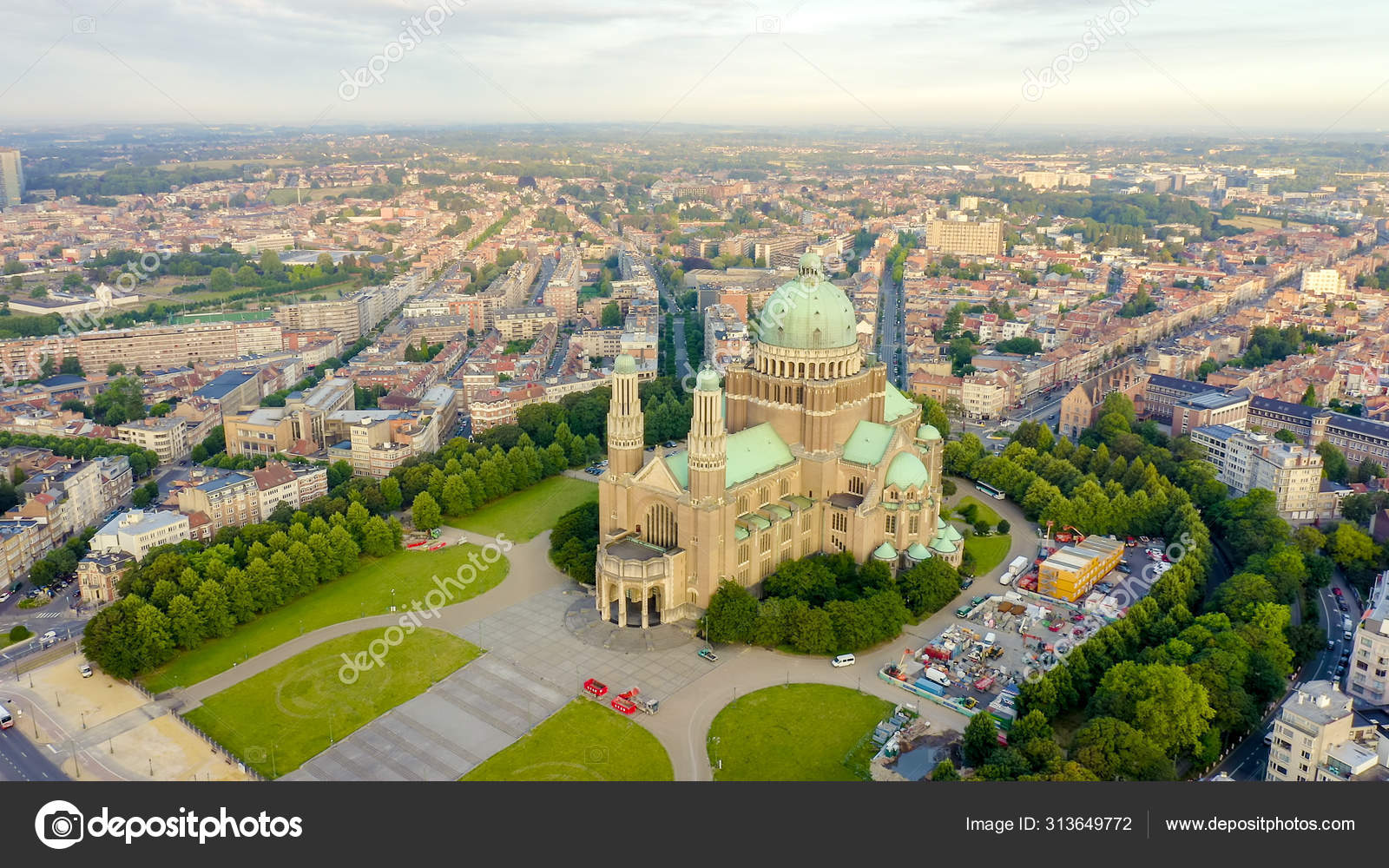 En Elche hay una iglesia en una rotonda - Forocoches