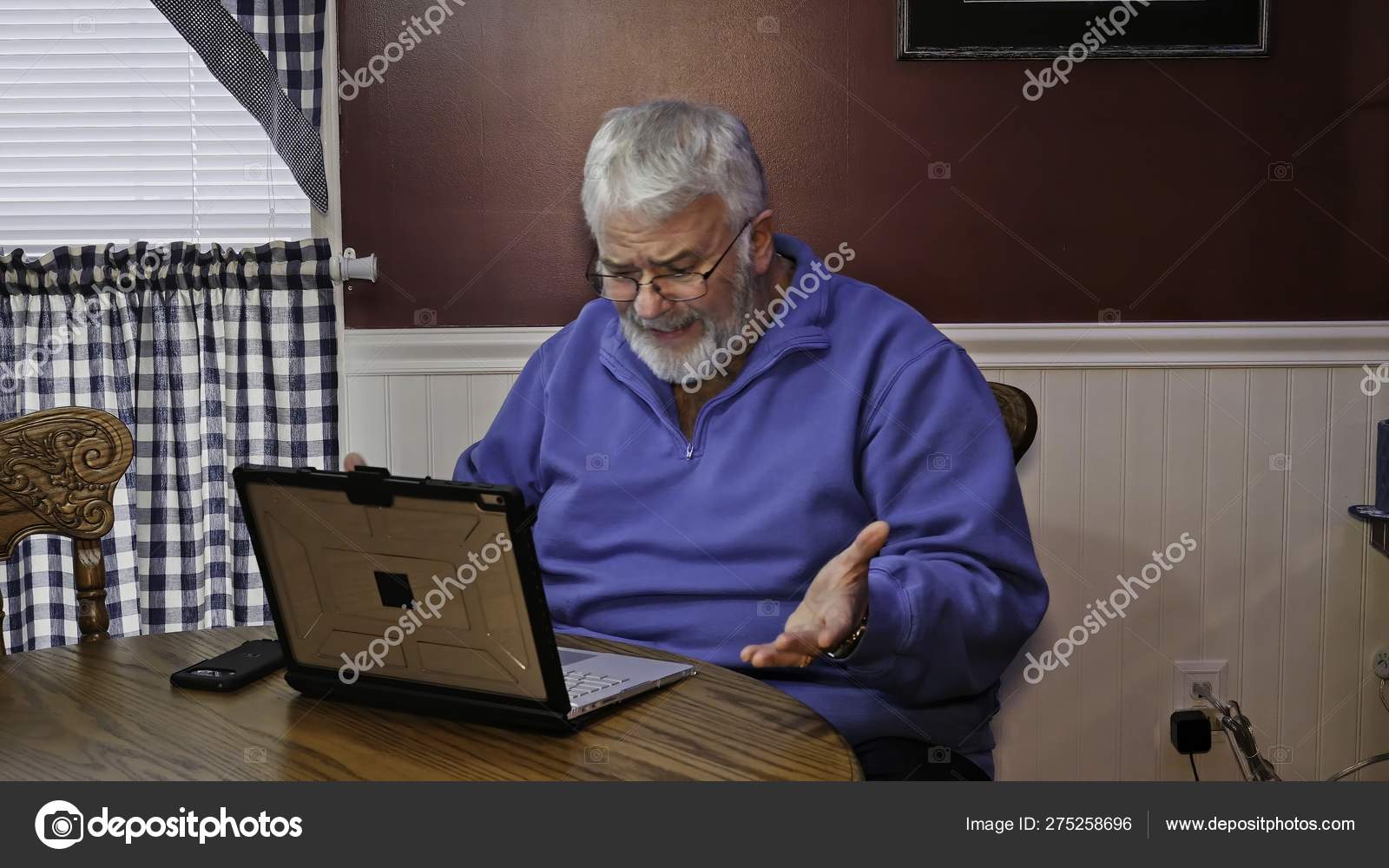 Senior Upset and Mad at Using a Computer and Technology — Stock Photo ...