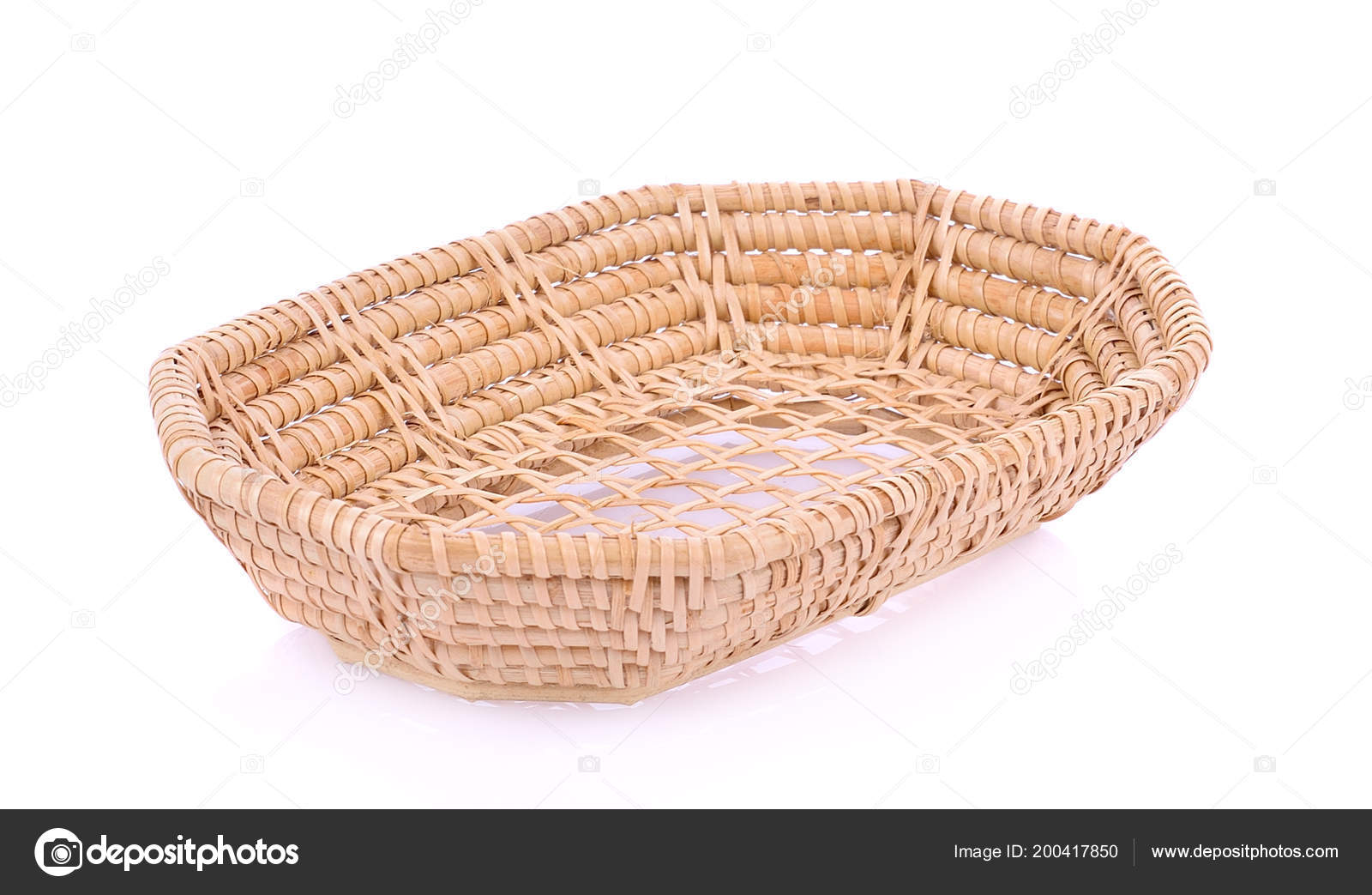 Vintage Weave Wicker Basket Isolated White Background — Stock Photo ...