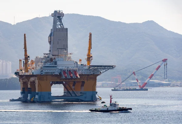 74 Semi submersible drilling rig Stock Photos | Free & Royalty-free ...