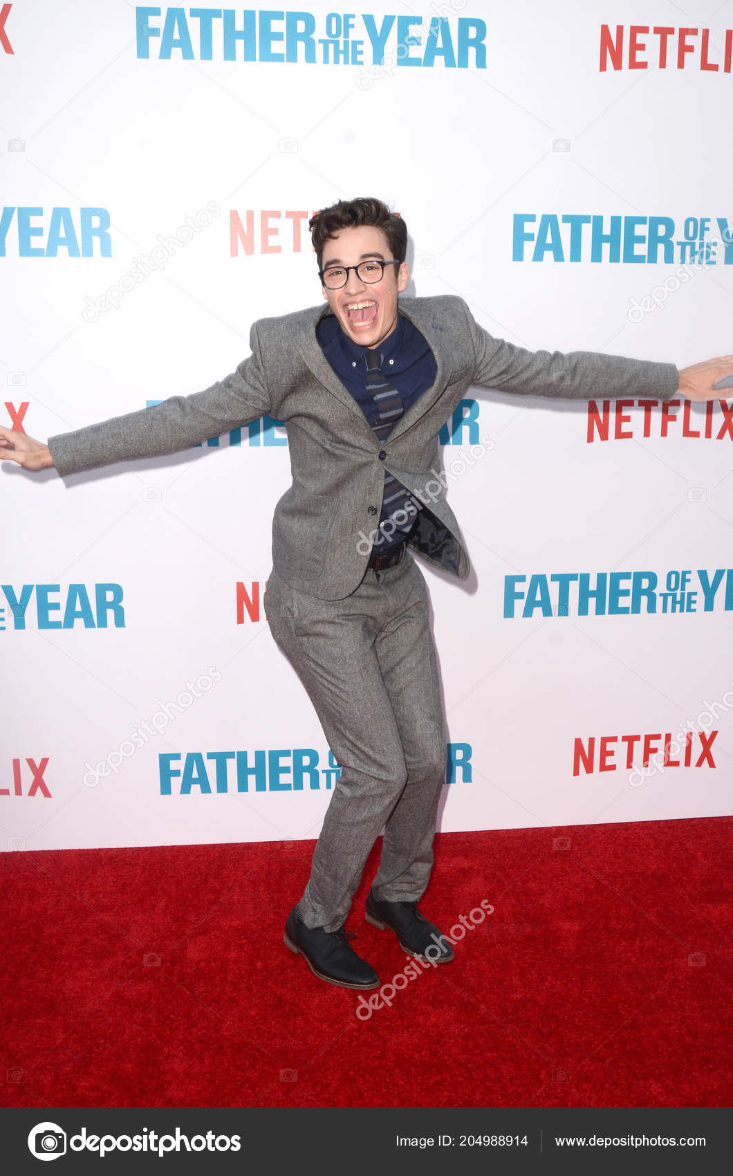 Joey Bragg Without Glasses