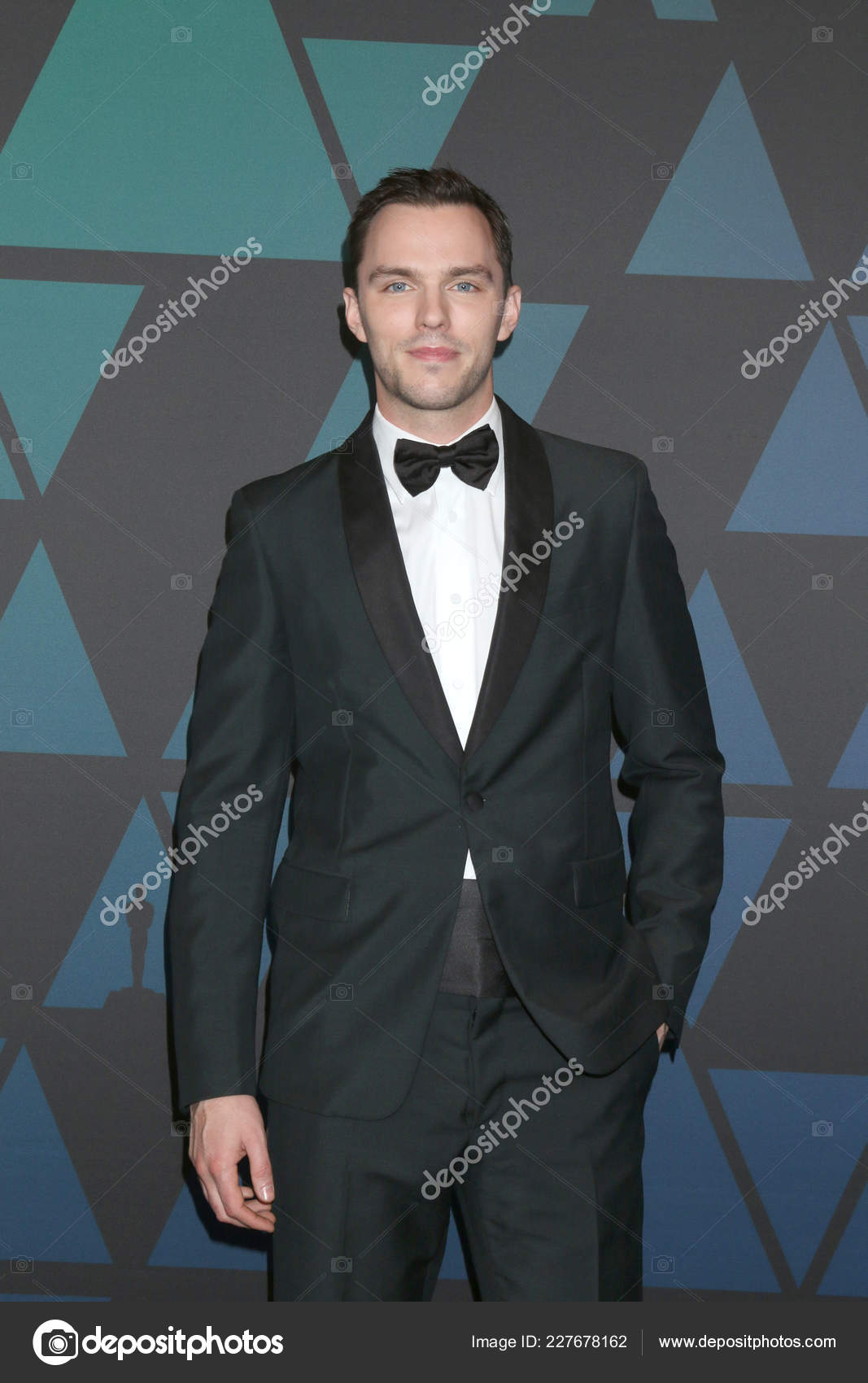 Los Angeles Nov Nicholas Hoult 10Th Annual Governors Awards Ray — Stock ...