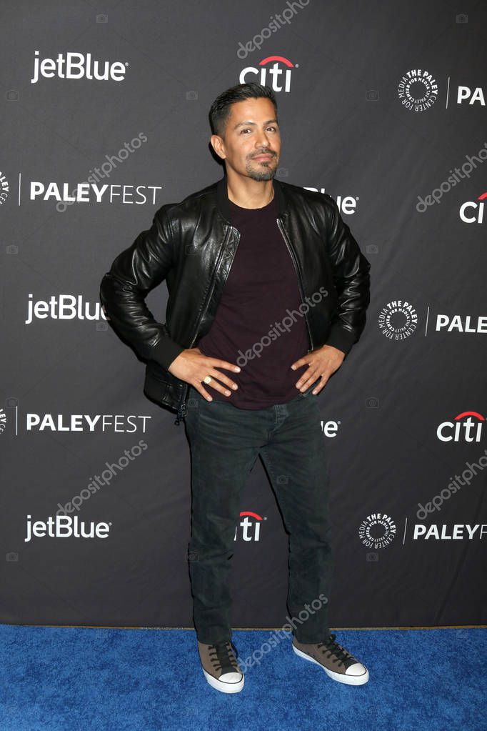LOS ÁNGELES - 23 DE MARZO: Jay Hernández en el PaleyFest - "Hawaii Five ...