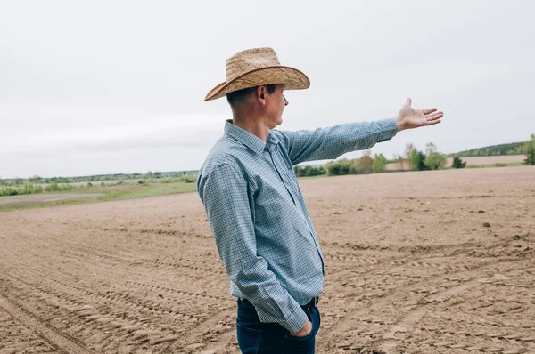 Farmers argue Stock Photos, Royalty Free Farmers argue Images ...