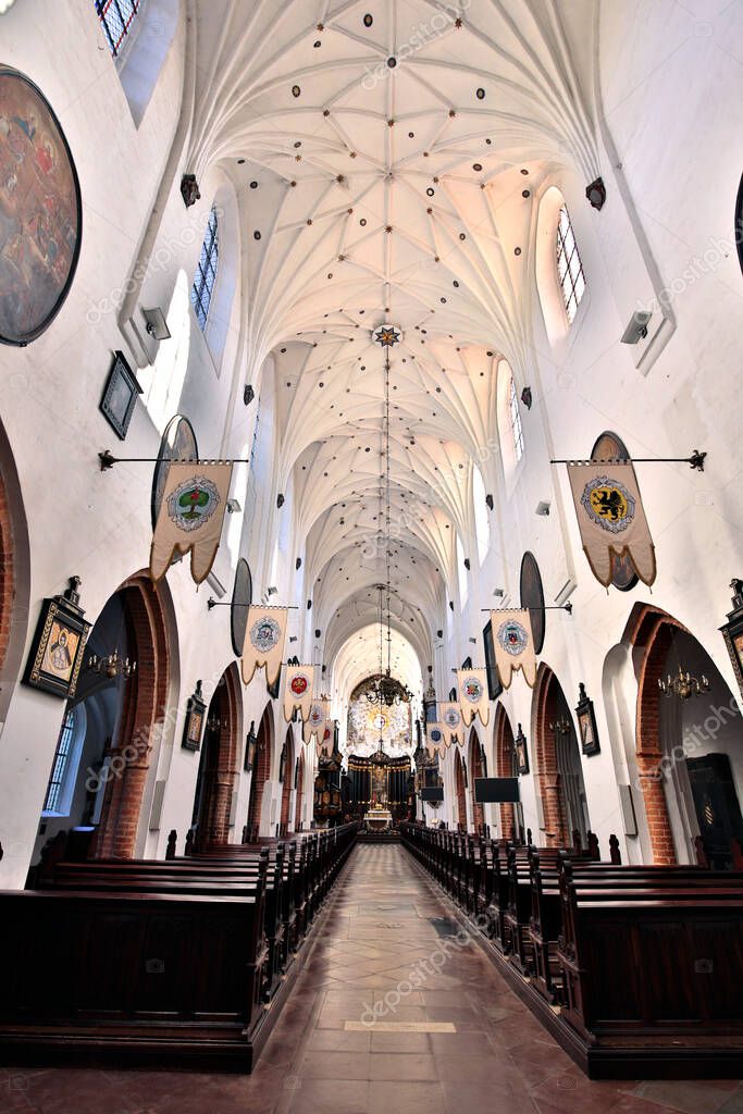 interior de la catedral de San Jorge, Munich, Alemania 2022