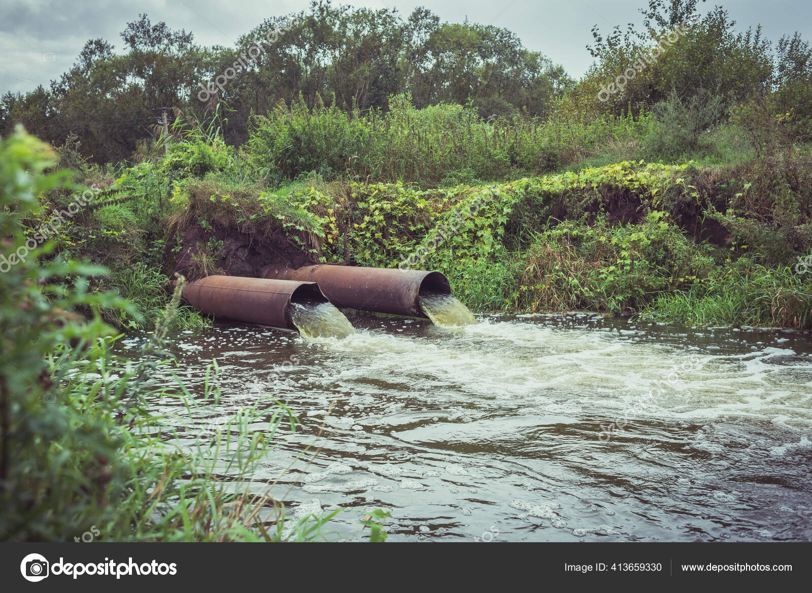 Water Flows Out Drain Ecology Sewage Pipes Pollute Water Rive — Stock ...