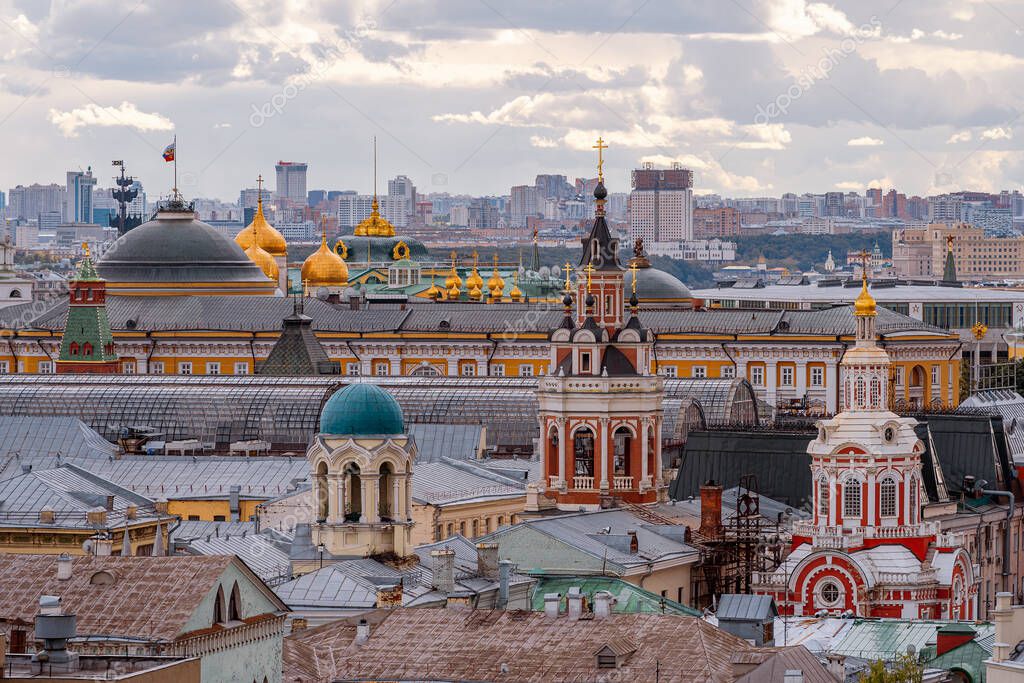 El centro hist rico de Mosc desde una altura. Monasterio de ...