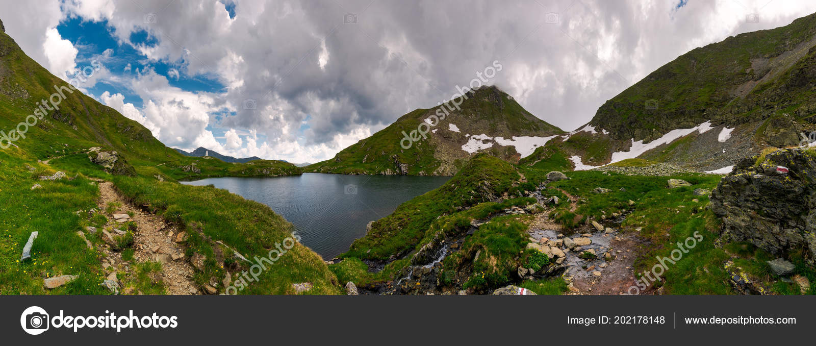 Panorama Capra Lake Romania Gorgeous Landscape Fagarasan Mountains ...