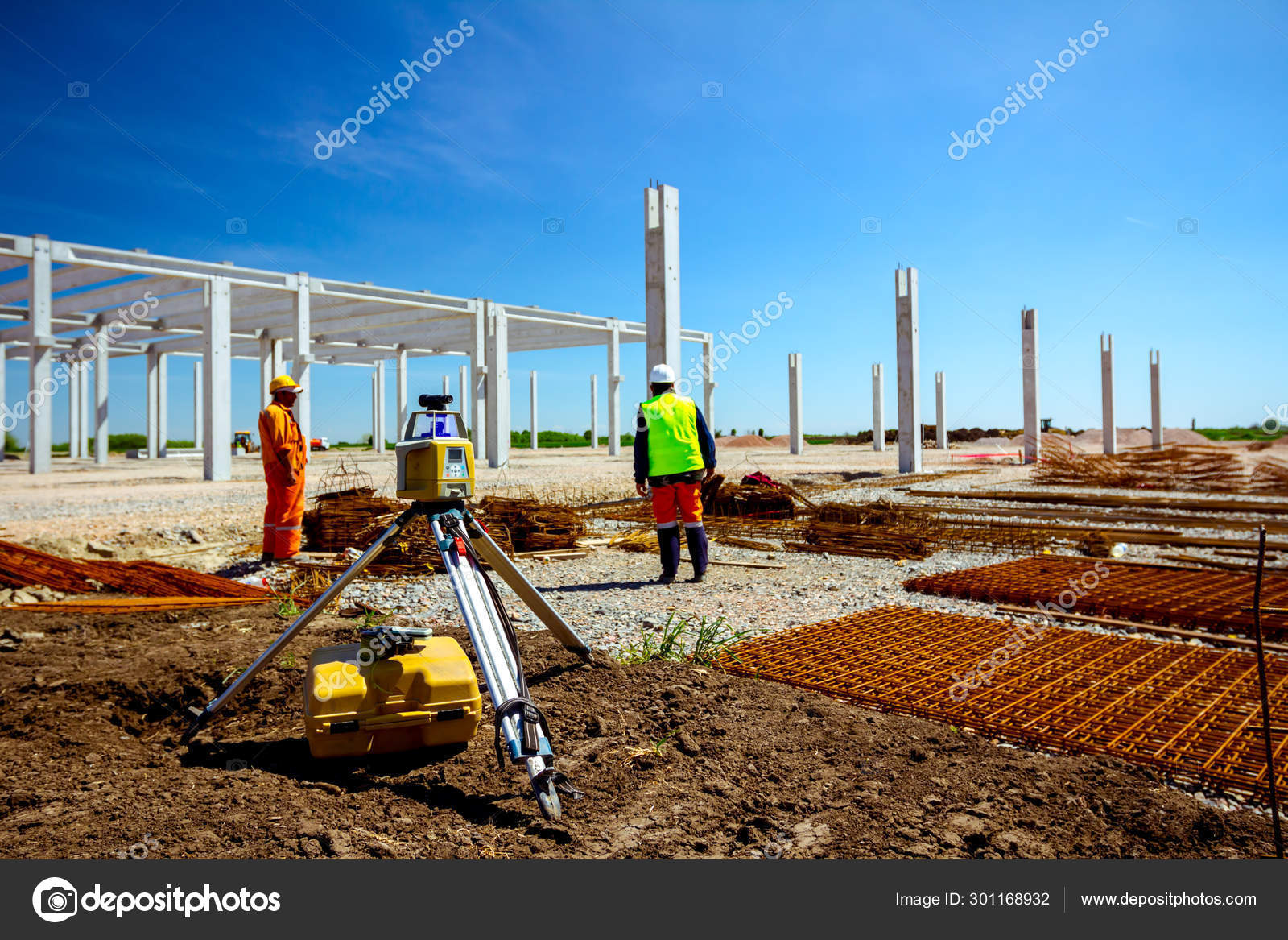 Boss oversees, control work on construction site – Stock Editorial ...