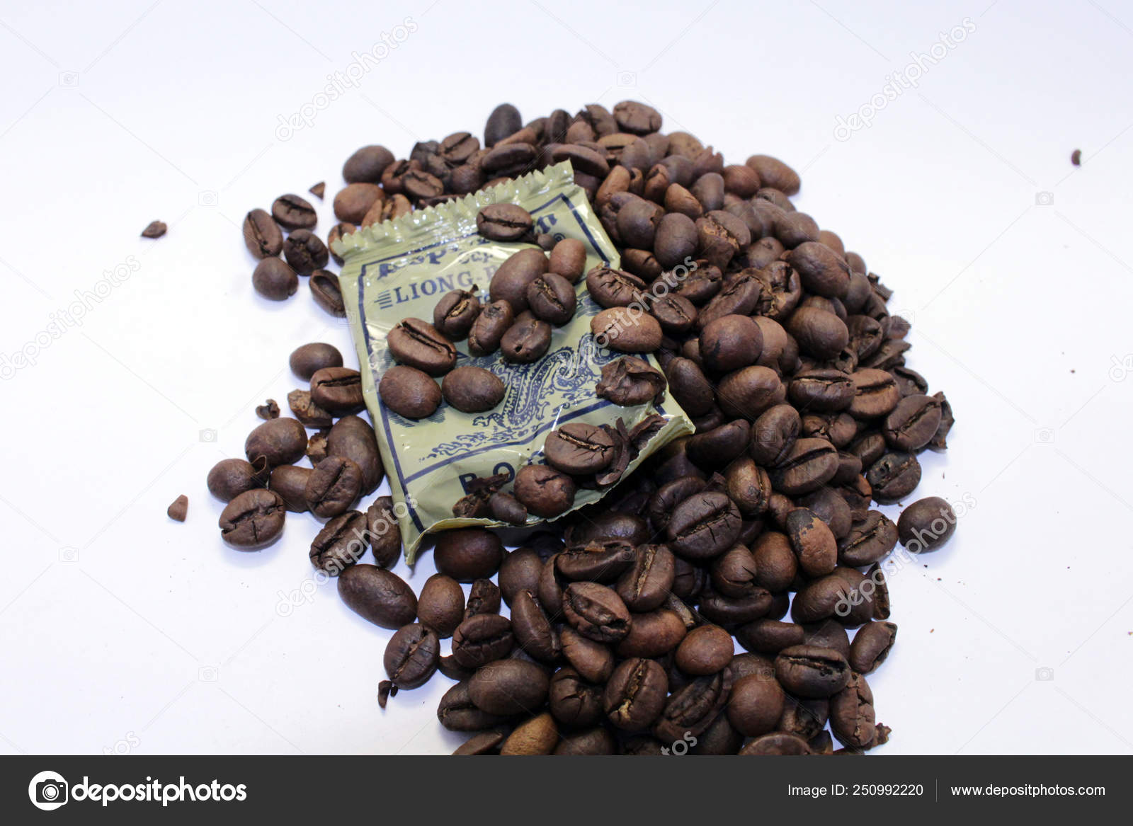 "Kopi Tulen Cap Liong bulan" of Bogor, the traditional Indonesia ...