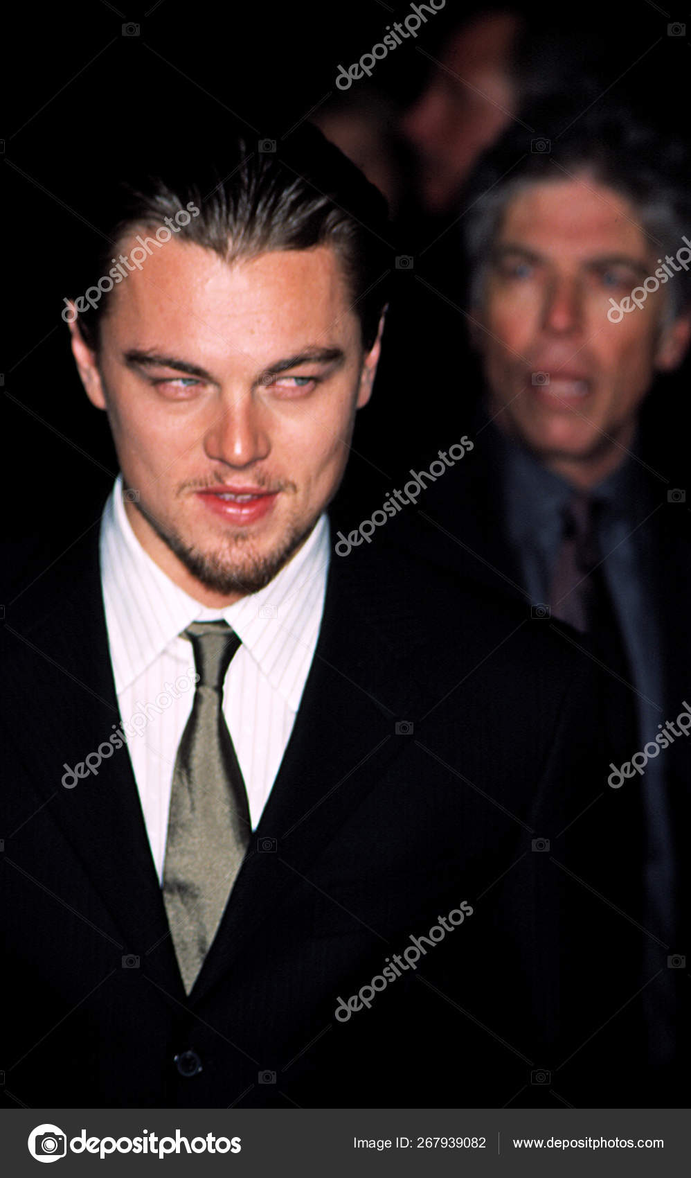 Leonardo Dicaprio Premiere Gangs New York 2002 — Stock Editorial Photo ...