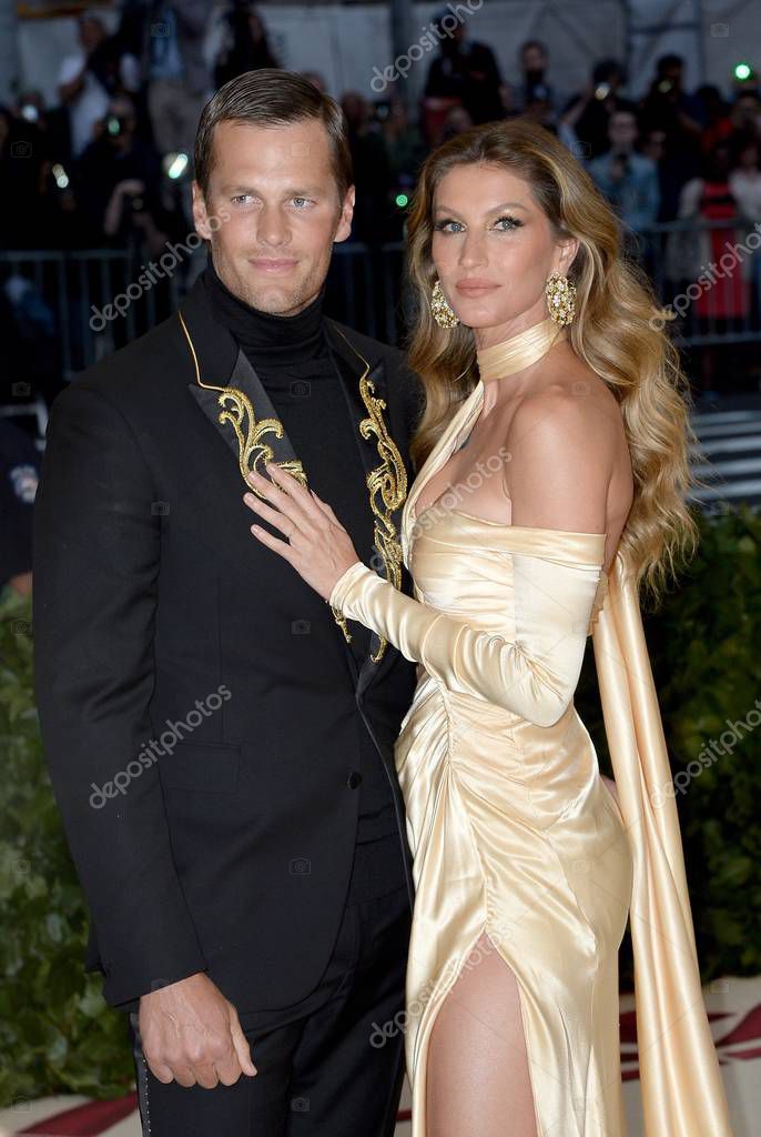 Tom Brady, Gisele Bundchen at arrivals for Heavenly Bodies: Fashion and the Catholic Imagination ...