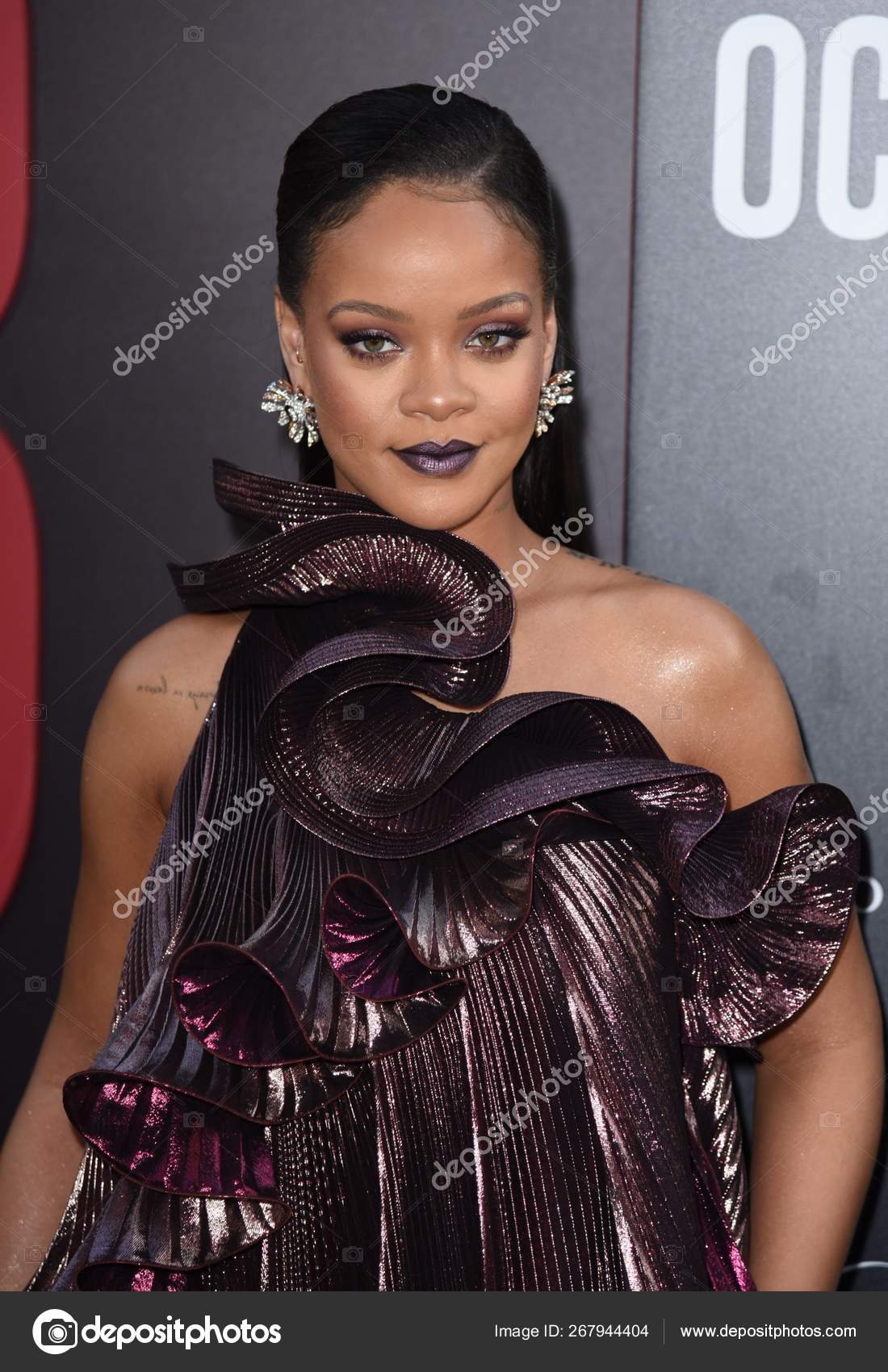 Rihanna Las Llegadas Para Ocean Premiere Alice Tully Hall Lincoln — Foto editorial de stock ...