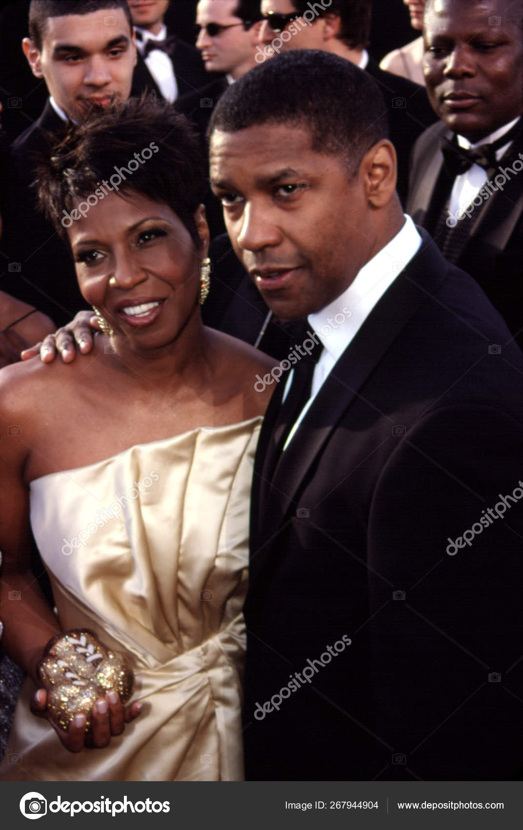 Denzel Washington Wife Pauletta Arriving Academy Awards March 2000 ...