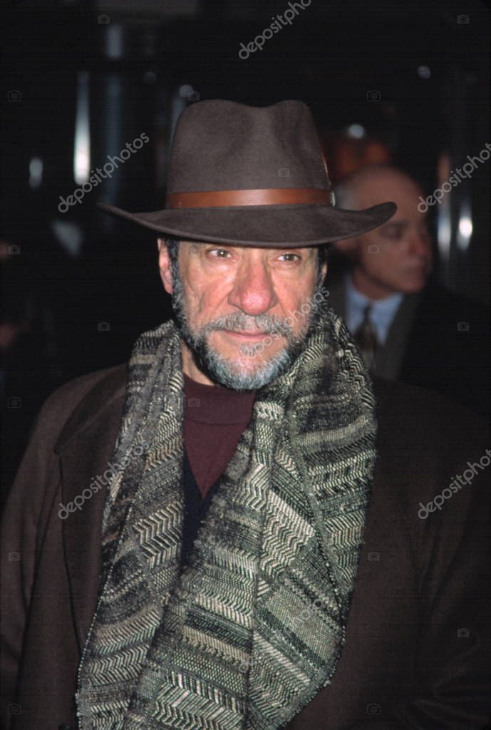 F. Murray Abraham en ACTOR 'S FUND, LEE STRASBERG' S 100th BIRTHDAY, NY ...