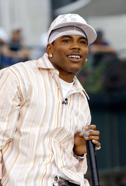 Nelly fotos de stock, imágenes de Nelly sin royalties | Depositphotos